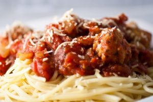 Homemade Spaghetti Sauce With Red Wine Recipe - How To Make It